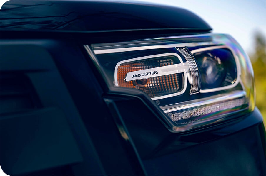 JAC | Frison T8 Adventure Edition